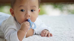 Newborn Vision: A Guide to Baby's Visual Development | MBSG